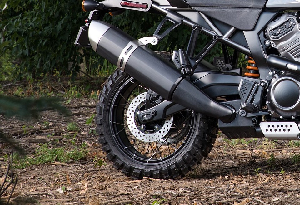 chain – Dancing the Polka