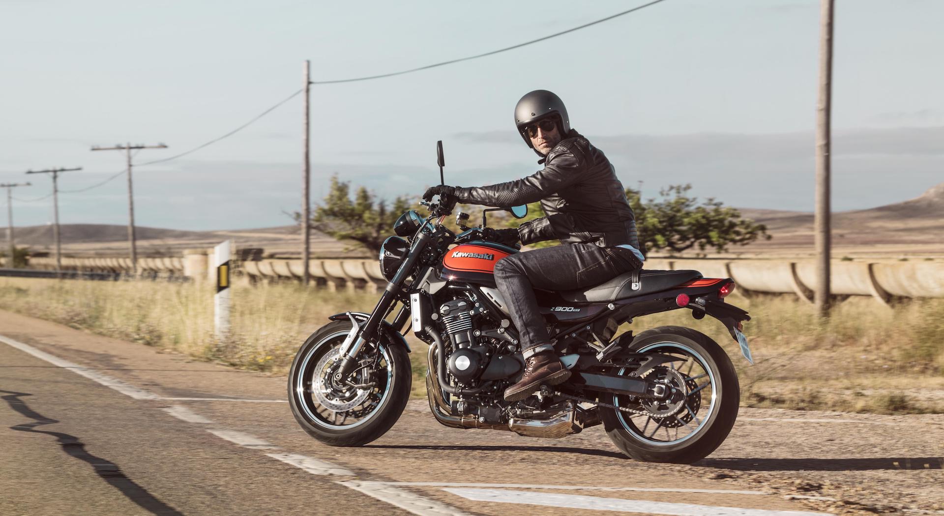 900rs – Dancing the Polka